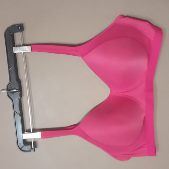 Hanes | Intimates & Sleepwear | Hanes Pink Cool That Adapts To You Bra ...